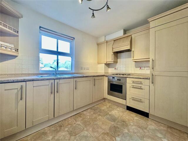 For Sale 2 Bedroom Shared Living/roommate Bournemouth Bournemouth DS101678437