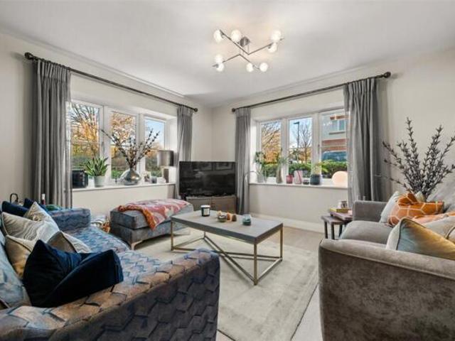 For Sale 2 Bedroom Shared Living/roommate Bracknell Bracknell Forest DS100578849