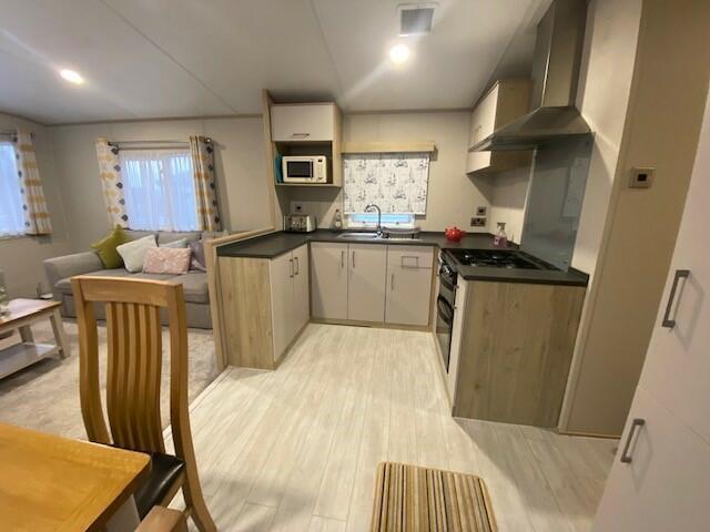 For Sale 2 Bedroom Shared Living/roommate Brixham Torbay DS99277730