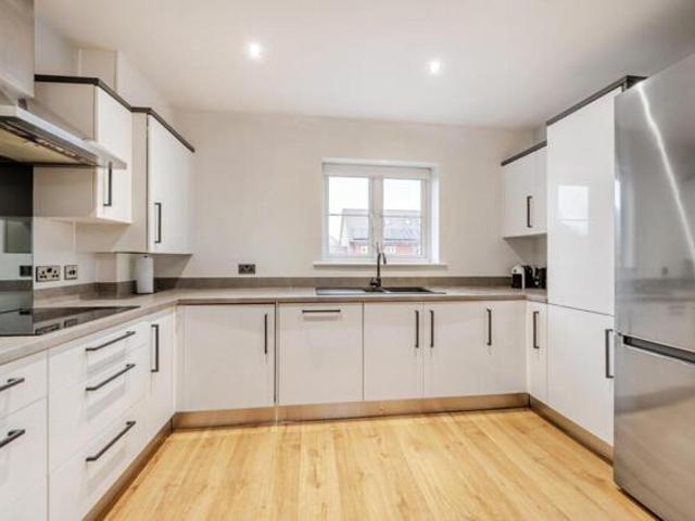 For Sale 2 Bedroom Shared Living/roommate Bromley Greater London DLS101025530