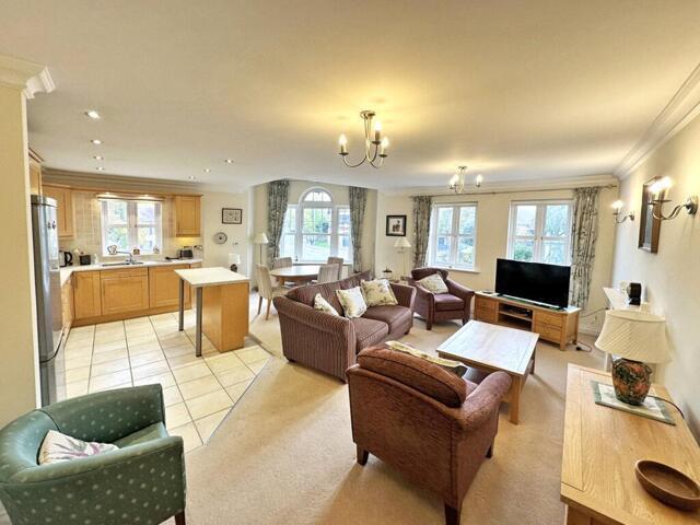 For Sale 2 Bedroom Shared Living/roommate Brockenhurst Hampshire DS98118881