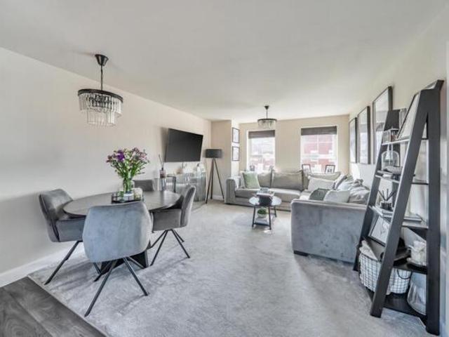For Sale 2 Bedroom Shared Living/roommate Broughton Hampshire DLS99986314