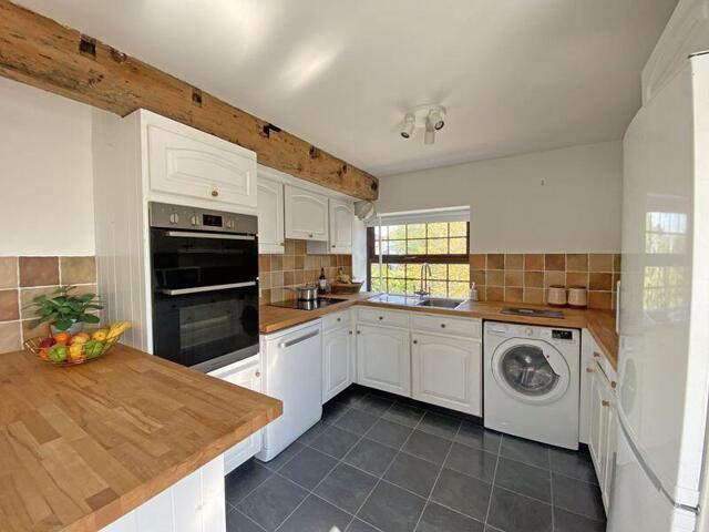 For Sale 2 Bedroom Shared Living/roommate Culmstock Culmstock DLS100023742