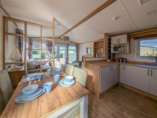 For Sale 2 Bedroom Shared Living/roommate Cumbria Cumbria DLS100426001