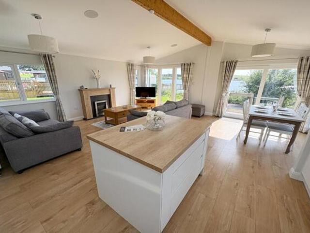 For Sale 2 Bedroom Shared Living/roommate Cumbria Cumbria DLS100456718