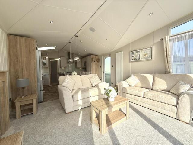 For Sale 2 Bedroom Shared Living/roommate Cumbria Cumbria DS101678926