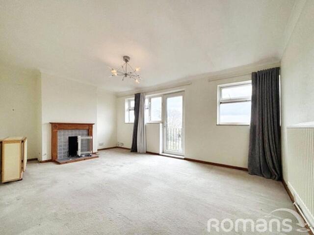 For Sale 2 Bedroom Shared Living/roommate Camberley Surrey DLS100191758
