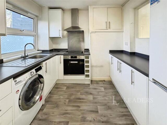 For Sale 2 Bedroom Shared Living/roommate Cambridge Cambridgeshire DLS98930196