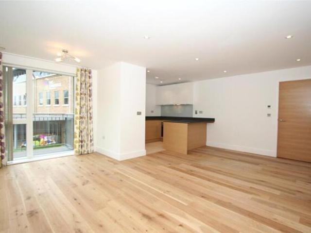 For Sale 2 Bedroom Shared Living/roommate Cambridge Cambridgeshire DS99092773