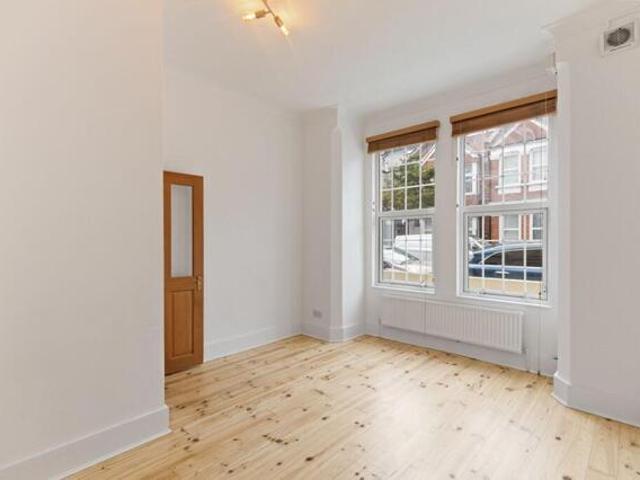 For Sale 2 Bedroom Shared Living/roommate Camden Greater London DLS100503009