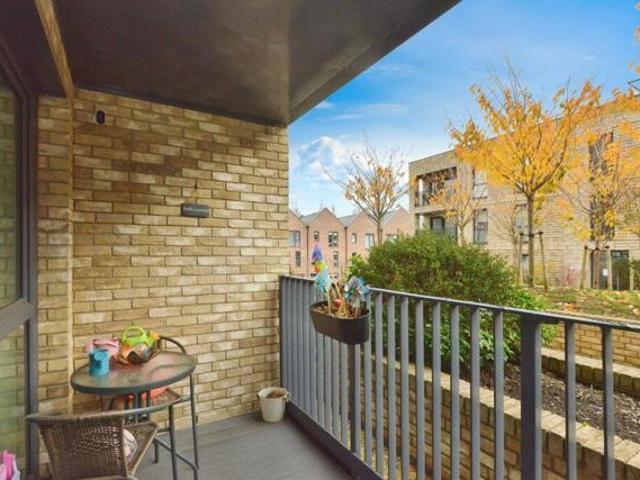 For Sale 2 Bedroom Shared Living/roommate Campbell Park Buckinghamshire DLS98834611