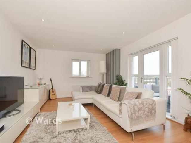 For Sale 2 Bedroom Shared Living/roommate Canterbury Kent DS99437004