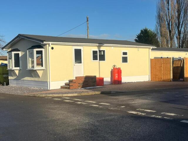 For Sale 2 Bedroom Shared Living/roommate Charnwood Park Estate Charnwood Park Estate DLS98834821