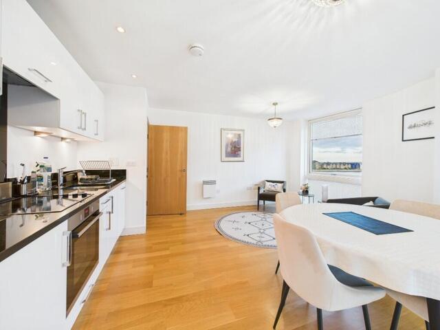 For Sale 2 Bedroom Shared Living/roommate Chatham Medway DLS100342935