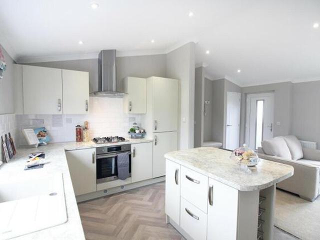 For Sale 2 Bedroom Shared Living/roommate Cheltenham Gloucestershire DLS99290085