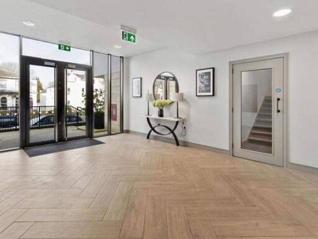For Sale 2 Bedroom Shared Living/roommate Cheltenham Gloucestershire DS100786679