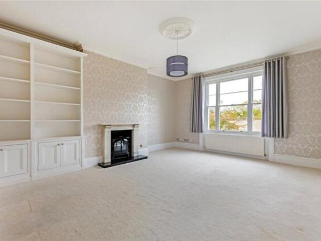 For Sale 2 Bedroom Shared Living/roommate Cheltenham Gloucestershire DS101168683