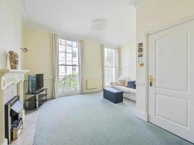 For Sale 2 Bedroom Shared Living/roommate Cheltenham Gloucestershire DS101278117