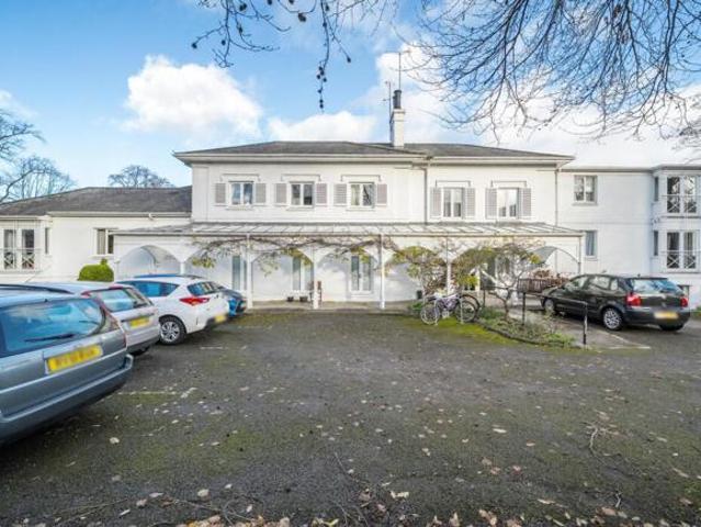 For Sale 2 Bedroom Shared Living/roommate Cheltenham Gloucestershire DS98765780