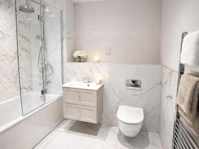 For Sale 2 Bedroom Shared Living/roommate Chelmsford Essex DLS99475946