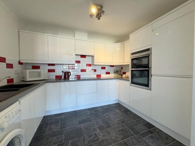 For Sale 2 Bedroom Shared Living/roommate Chelmsford Essex DLS99895448