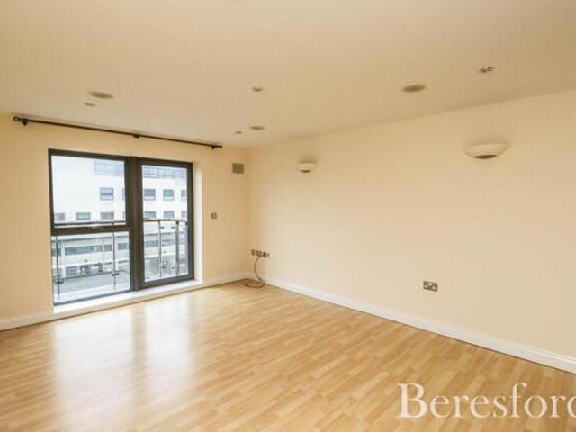 For Sale 2 Bedroom Shared Living/roommate Chelmsford Essex DLS99926424
