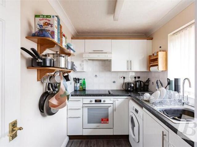 For Sale 2 Bedroom Shared Living/roommate Chelmsford Essex DS101059678