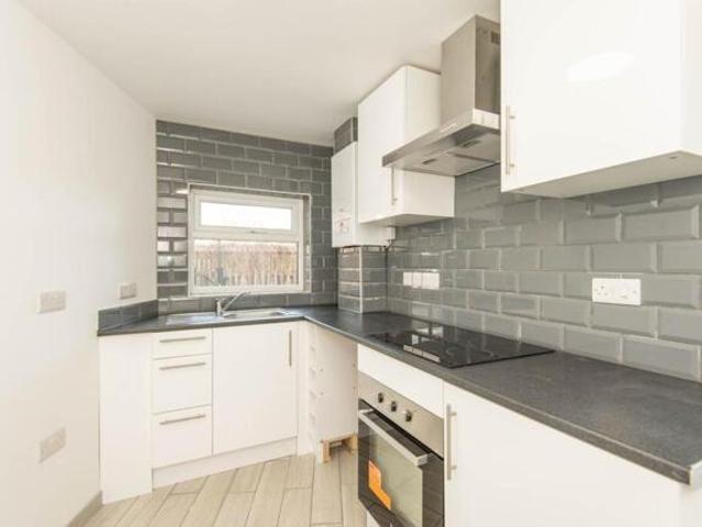 For Sale 2 Bedroom Shared Living/roommate Chesterfield Derbyshire DS98612258