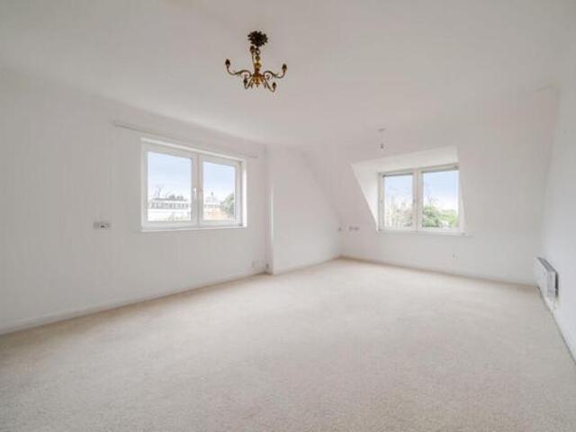 For Sale 2 Bedroom Shared Living/roommate Chichester West Sussex DLS101675960