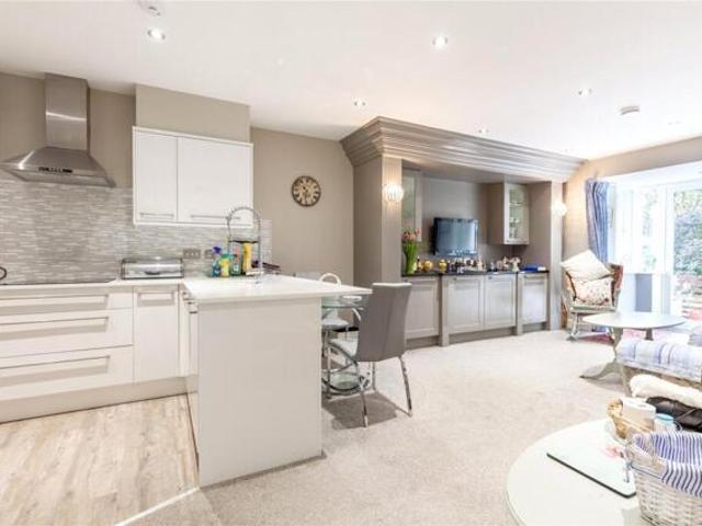 For Sale 2 Bedroom Shared Living/roommate Cirencester Gloucestershire DLS100058072