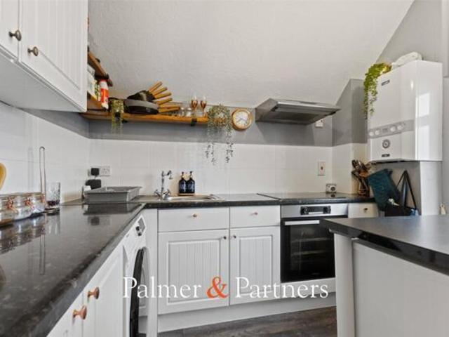 For Sale 2 Bedroom Shared Living/roommate Clacton Essex DLS99290339