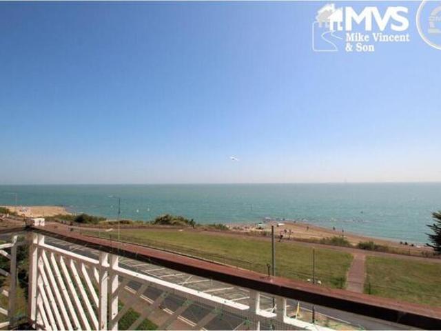For Sale 2 Bedroom Shared Living/roommate Clacton On Sea Essex DS101100158