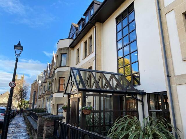 For Sale 2 Bedroom Shared Living/roommate Clifton City Of Bristol DLS99161705