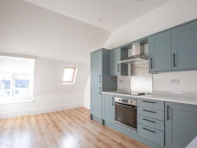 For Sale 2 Bedroom Shared Living/roommate Clifton City Of Bristol DS98765722