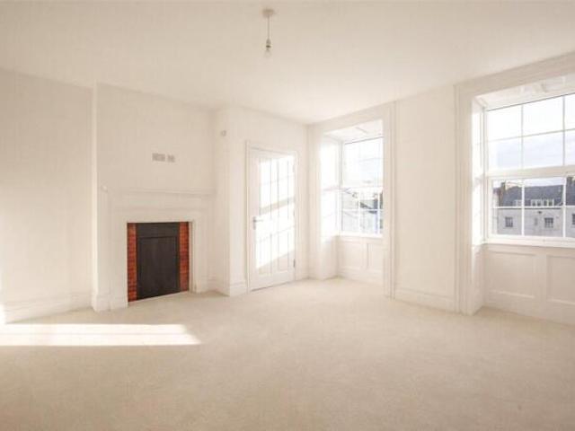 For Sale 2 Bedroom Shared Living/roommate Clifton City Of Bristol DS98154160