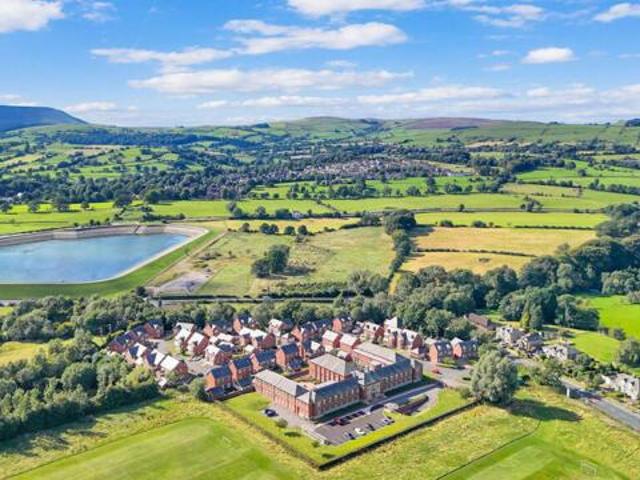 For Sale 2 Bedroom Shared Living/roommate Colne Lancashire DLS98687899