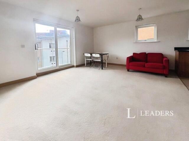 For Sale 2 Bedroom Shared Living/roommate Colchester Essex DLS98864790