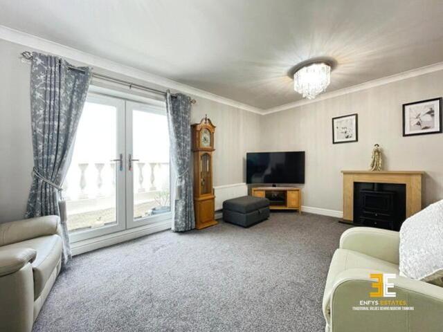 For Sale 2 Bedroom Shared Living/roommate Conwy Conwy DLS101119302