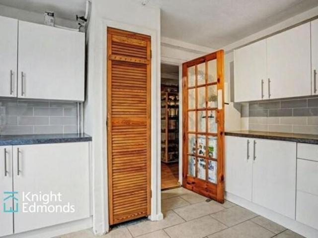 For Sale 2 Bedroom Shared Living/roommate Cranbrook Kent DS100988144