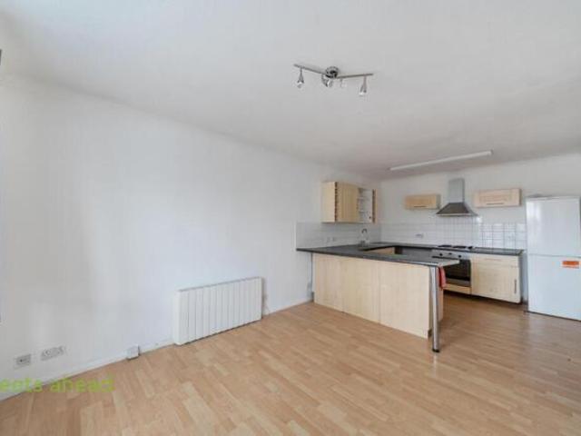 For Sale 2 Bedroom Shared Living/roommate Croydon Greater London DLS99926105