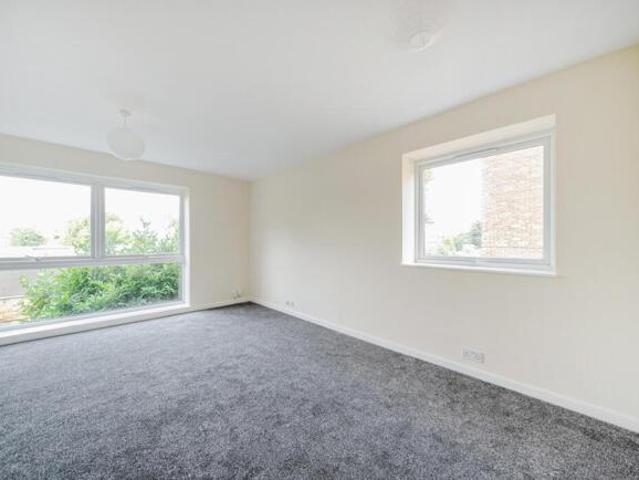 For Sale 2 Bedroom Shared Living/roommate Croydon Greater London DS101678613