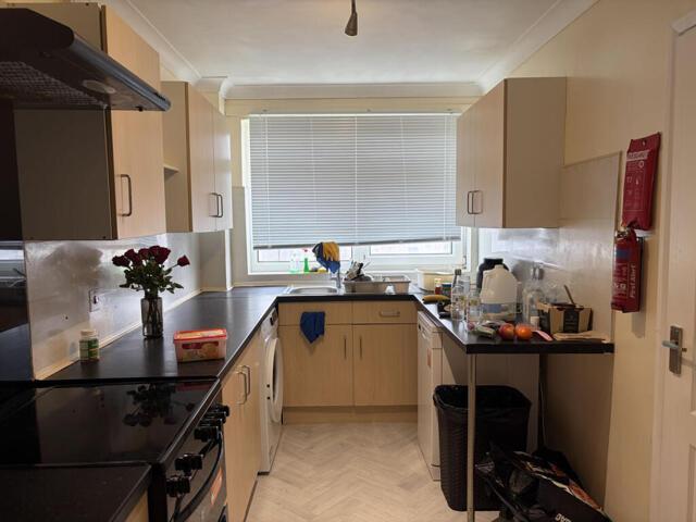 For Sale 2 Bedroom Shared Living/roommate Dagenham Greater London DS101677314