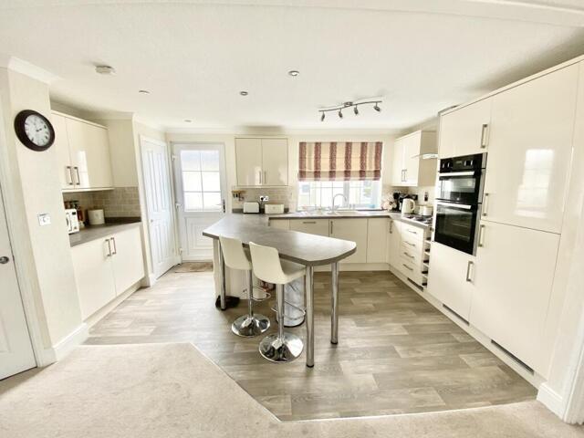 For Sale 2 Bedroom Shared Living/roommate Dorset Dorset DLS99290370