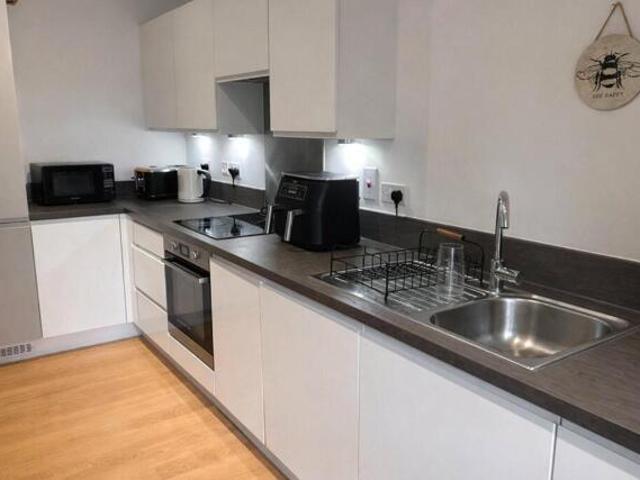 For Sale 2 Bedroom Shared Living/roommate Ealing Great London DS101231748