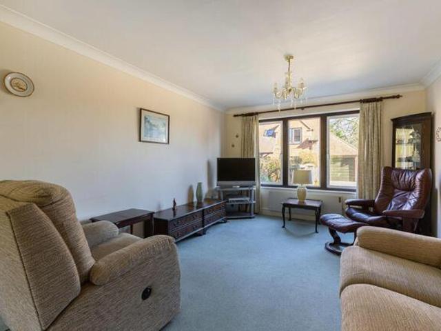 For Sale 2 Bedroom Shared Living/roommate East Ilsley Berkshire DS101678076