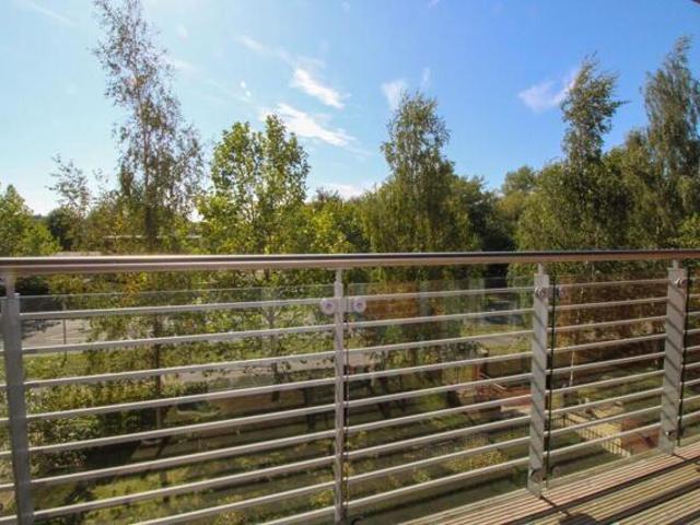 For Sale 2 Bedroom Shared Living/roommate East Sussex West Sussex DLS101677166