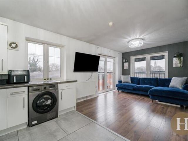 For Sale 2 Bedroom Shared Living/roommate Edgbaston Birmingham DS101278224