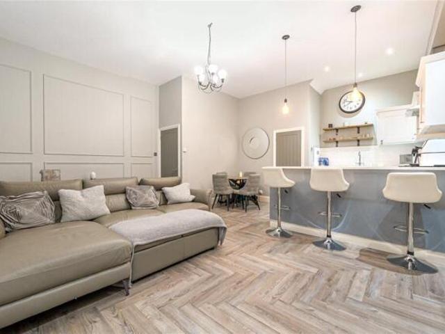 For Sale 2 Bedroom Shared Living/roommate Enfield Greater London DLS100426176