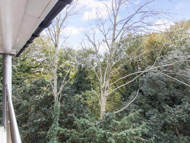For Sale 2 Bedroom Shared Living/roommate Epping Forest Great London DLS99290557