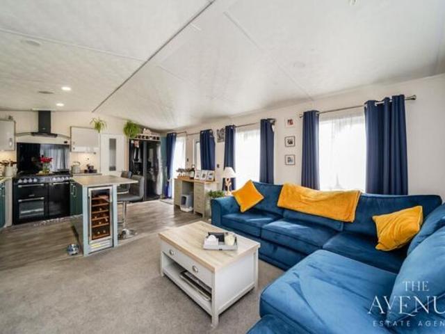 For Sale 2 Bedroom Shared Living/roommate Essex Essex DLS101168423